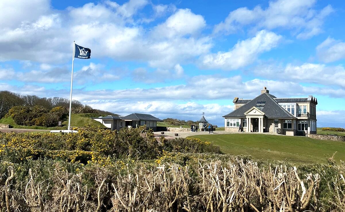 Alan Tait visit Kingsbarns Golf Links in St Andrews