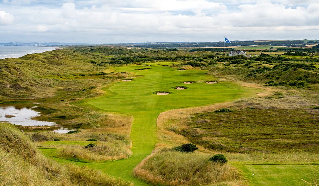 Hitting out of fairway bunkers in golf | Glenmuir